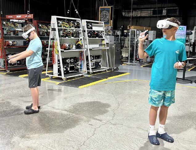 Robotics meets virtual reality at JDUB Academy | whig